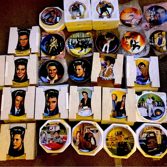 Delphi/Bradford Exchange | Other | Rare Mint Condition Elvis Presley ...